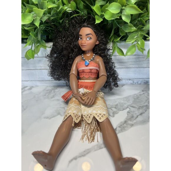 Disney | Accents | Disney Store Classic Princess Moana Doll Articulated ...